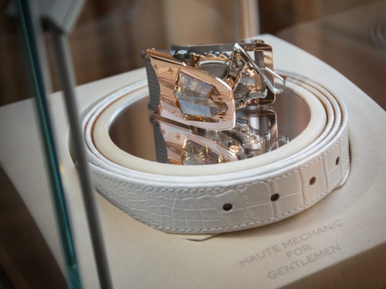 Diablo by Roland Iten and Claude Sfeir