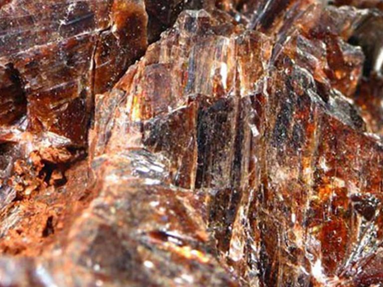 Zultanite Healing and Properties | Theeyeofjewelry.com